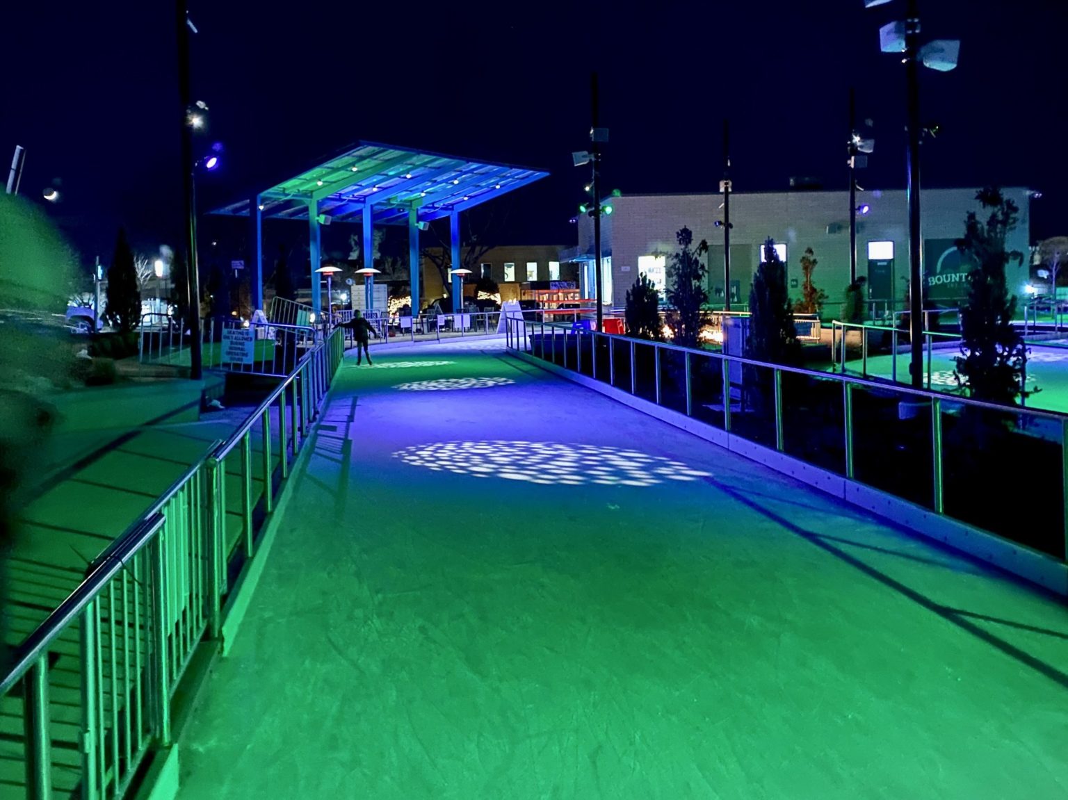 Bountiful Ice Ribbon & Ice Skating in Davis County | Discover Davis ...